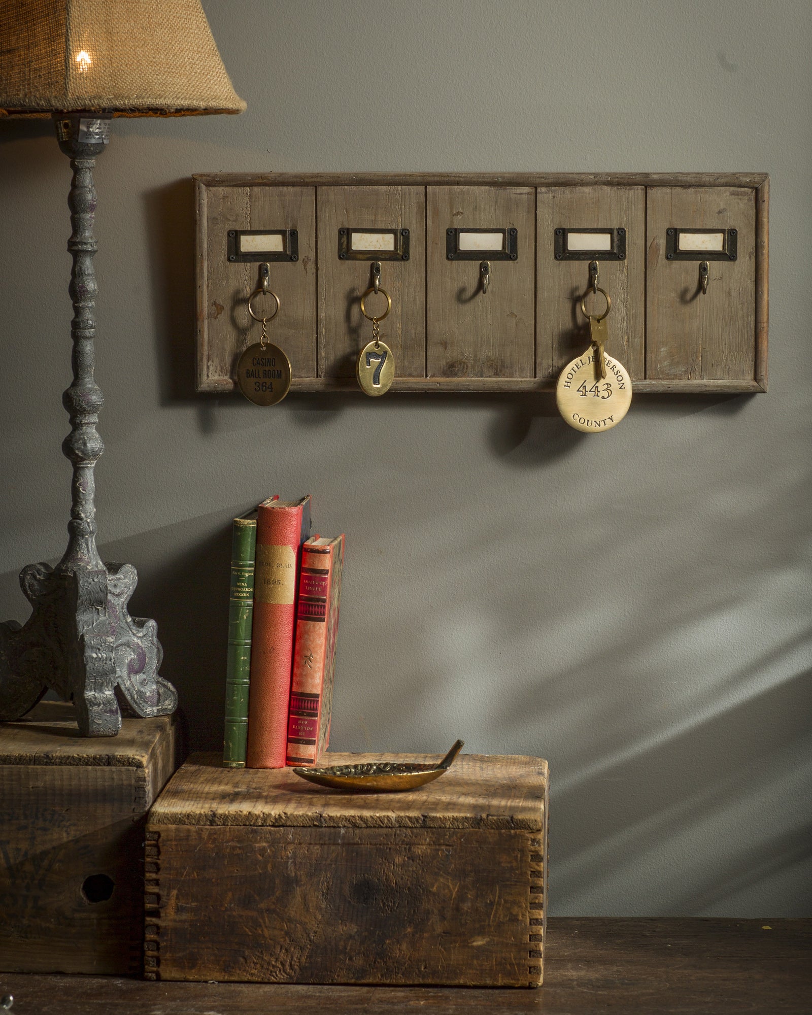 Wooden 5-Key Rack – Mothology